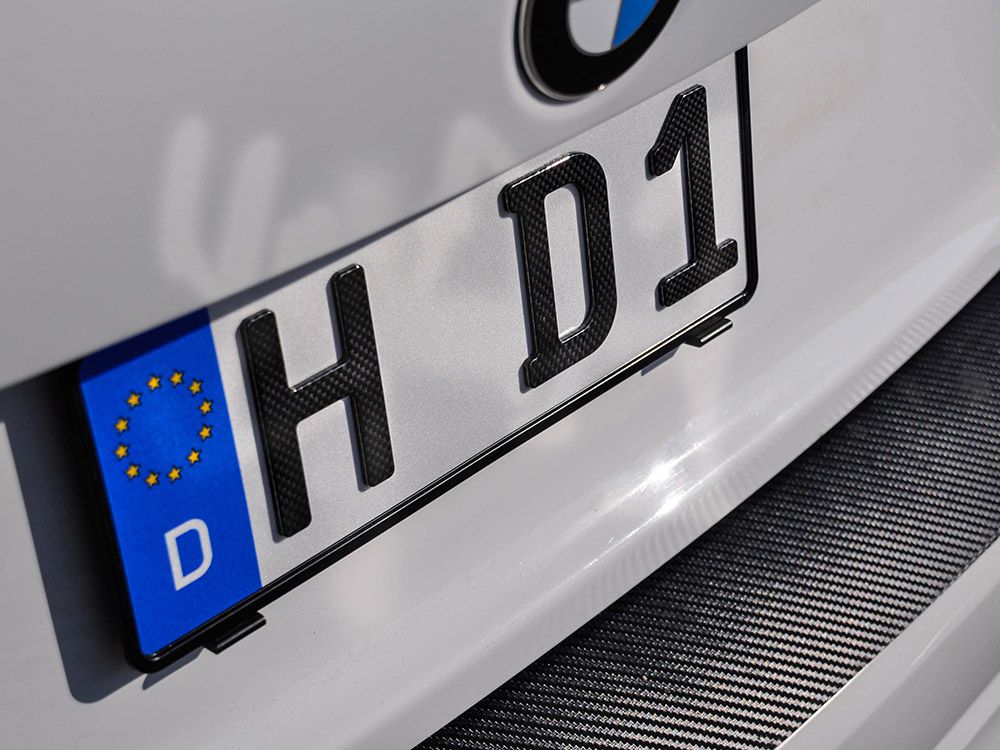 Kurzes 3D Kennzeichen in Carbon-Optik | Jetzt online konfigurieren